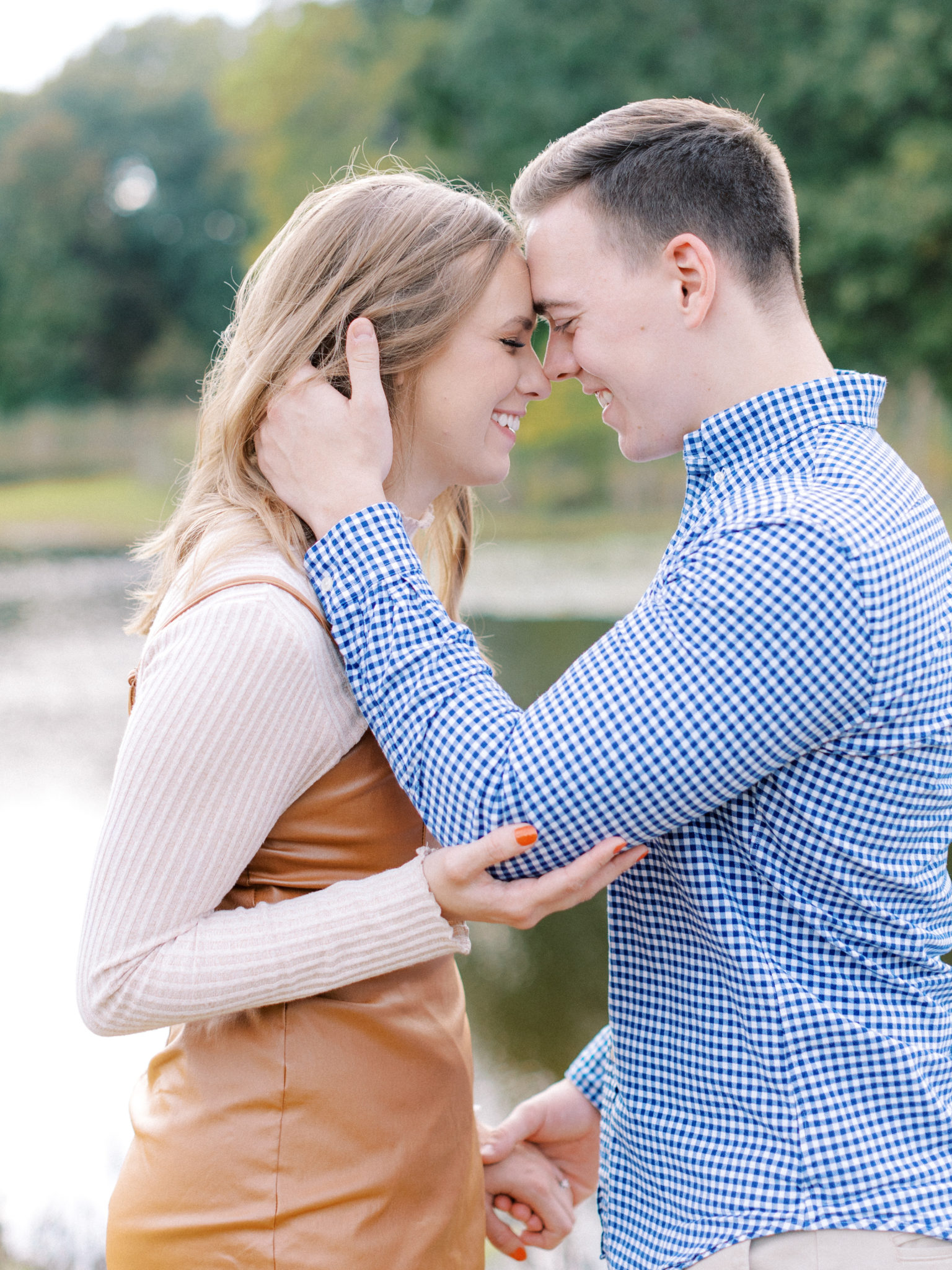 Lauren & Blake – Early Fall Engagement at Busch Wildlife Conservation ...